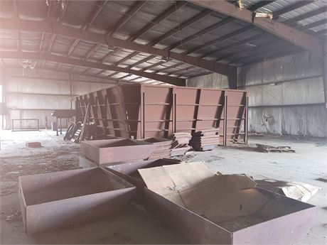 DADE Auctions - Slag Containers